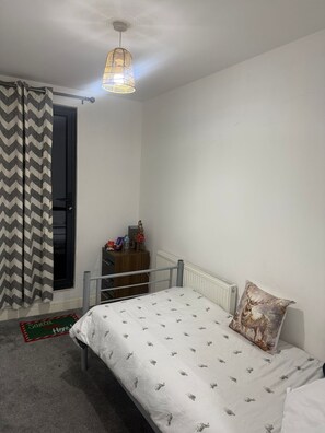 Dormitório Partilhado, 1 quarto, fumadores, varanda | 1 quarto 