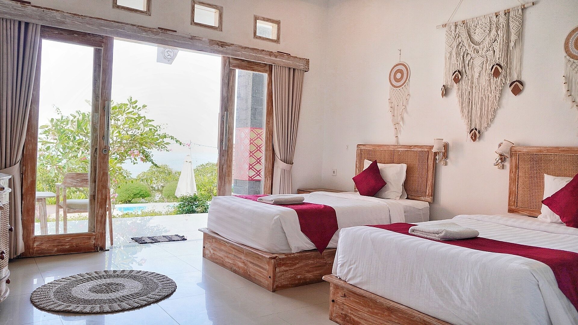 Quarto Twin Básico, vista para o mar | Secretária, Wi-fi grátis 