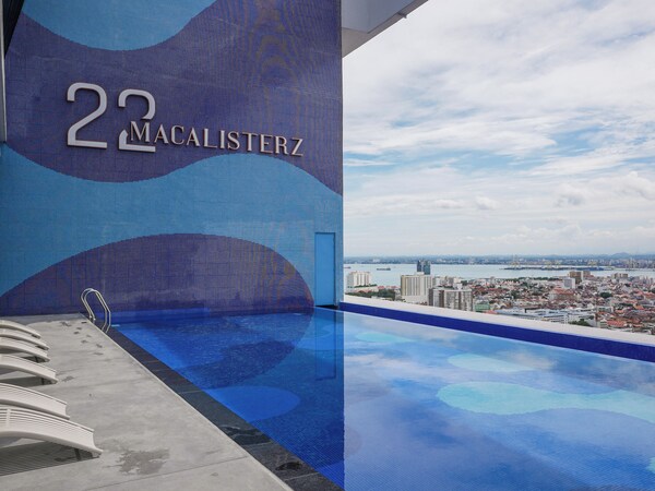 22 Macalisterz By Mana Mana - Penang