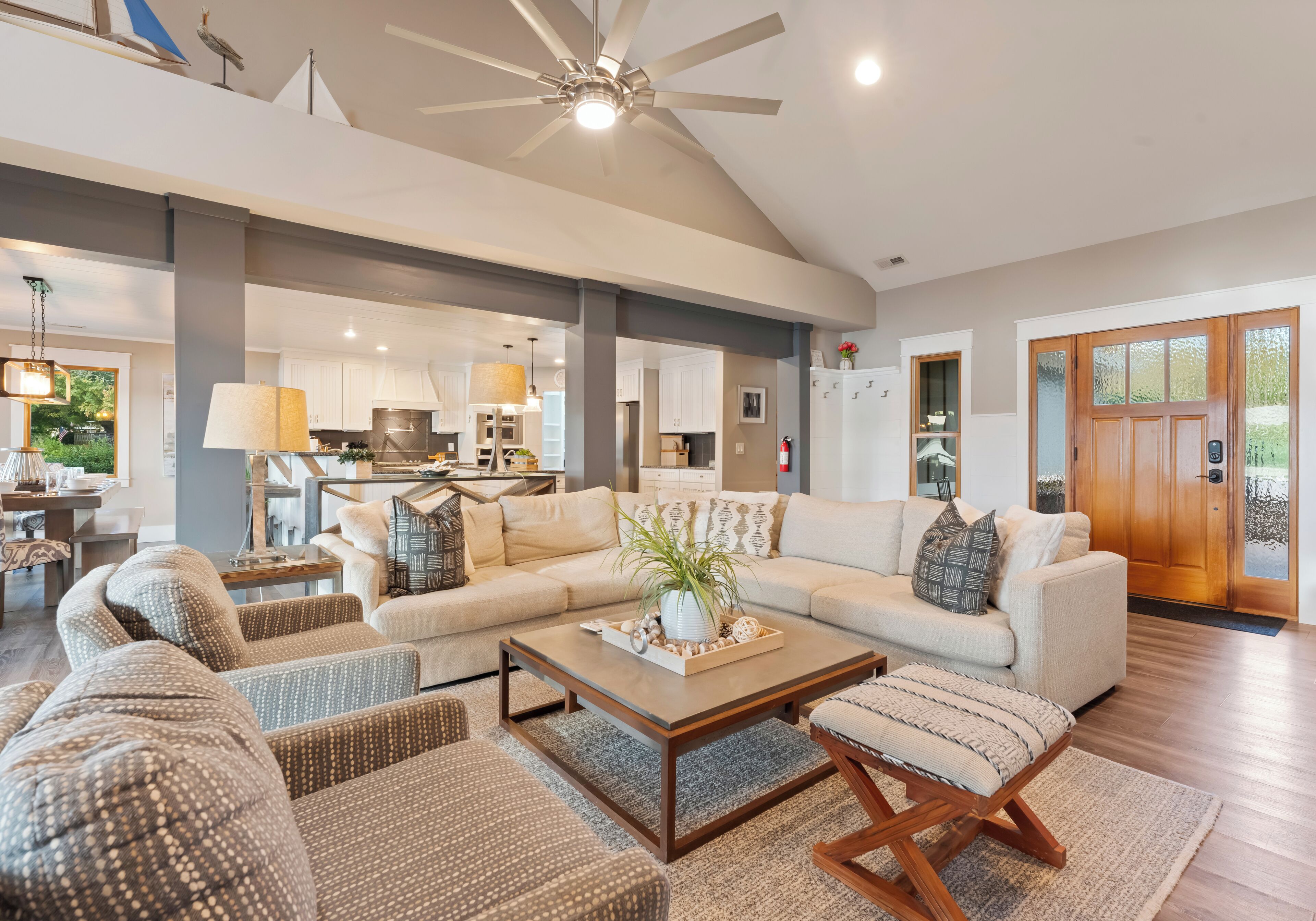 Lake Norman Lakefront W/ Private Beach, Dock, Hot Tub & Fire Pit | Sandy Shore - Mooresville, NC