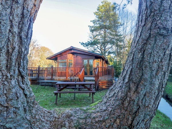 6 Waterside - Windermere