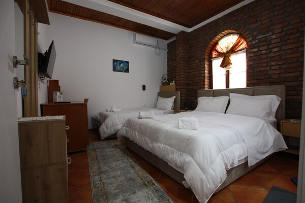 Hotel Buzi Berat - Berat