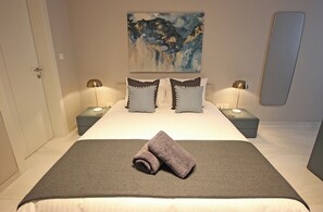 Penthouse, 2 quartos, cozinha | Cortinas/cortinados opacos, ferro/tábua de engomar, Wi-fi grátis 