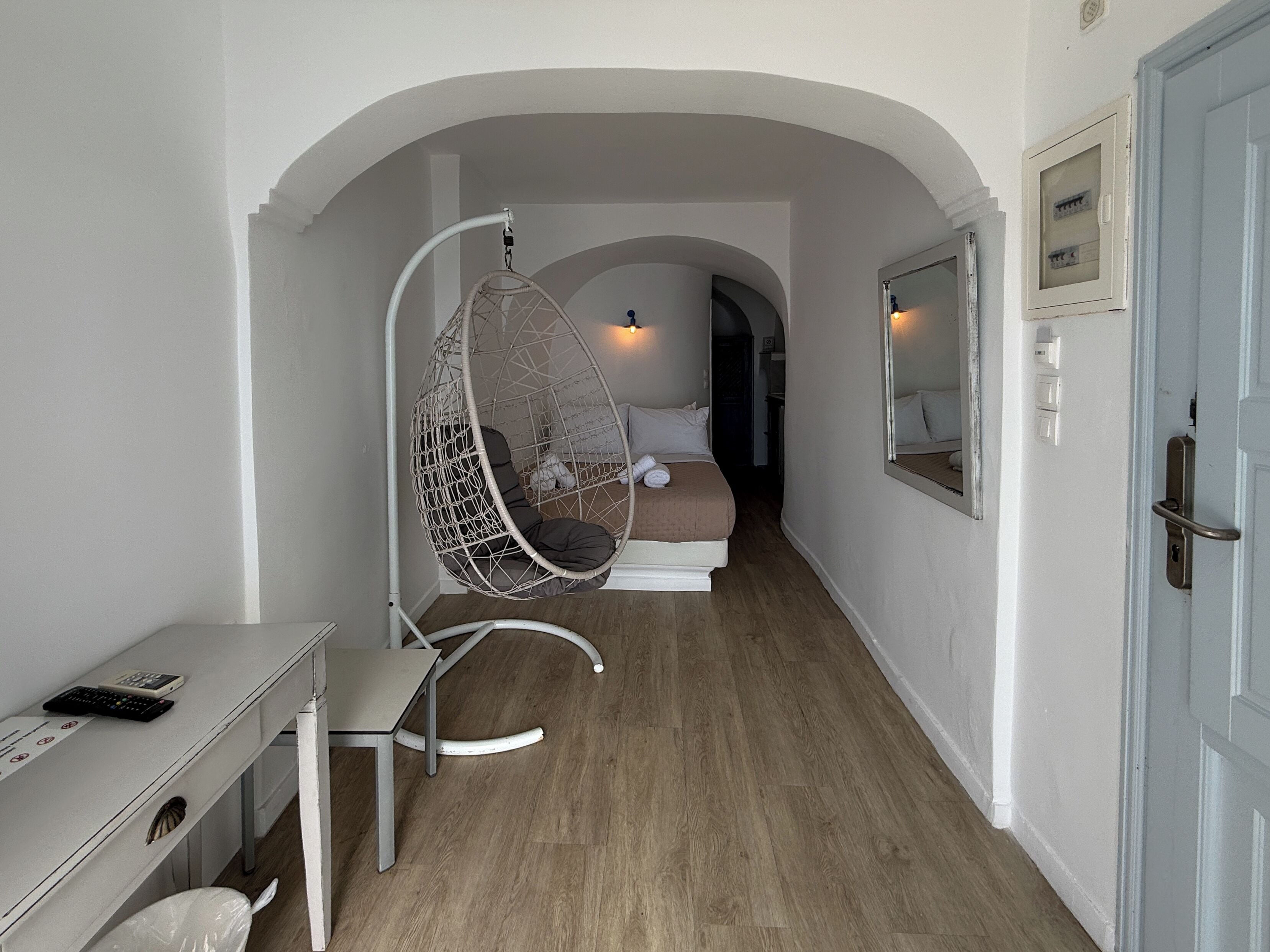 Suíte júnior, 1 cama Queen, sacada, vista para o mar | Cofres nos quartos, cortinas blackout, quartos à prova de som