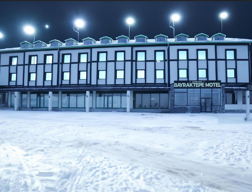 Bayraktepe Snow Hotel - Sarıkamış