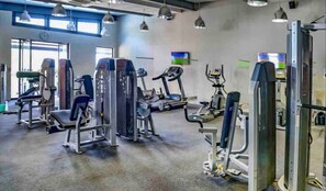 Apartamento, 2 quartos, fumadores | Estúdio de fitness