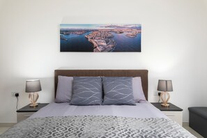 Apartamento, vista para o jardim | Cortinas/cortinados opacos, ferro/tábua de engomar, Wi-fi grátis 