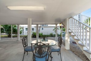 Euca Beach Breeze A, Fort Myers Beach: Hotel Reviews, Rooms & Prices ...