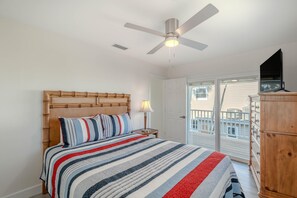 Euca Beach Breeze A, Fort Myers Beach: Hotel Reviews, Rooms & Prices ...
