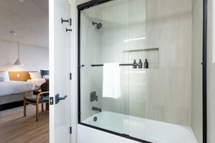 Quarto luxo | Banheiro