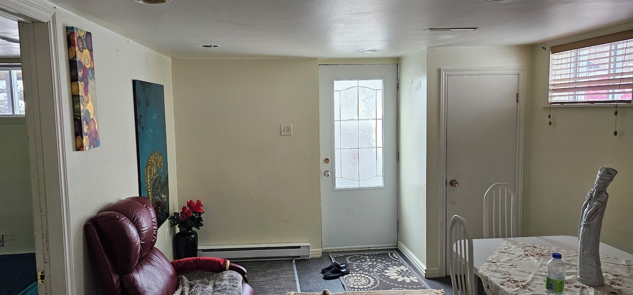 Comfortable & Relaxing Private Apartment In Laval, Minutes From Everything - Mirabel