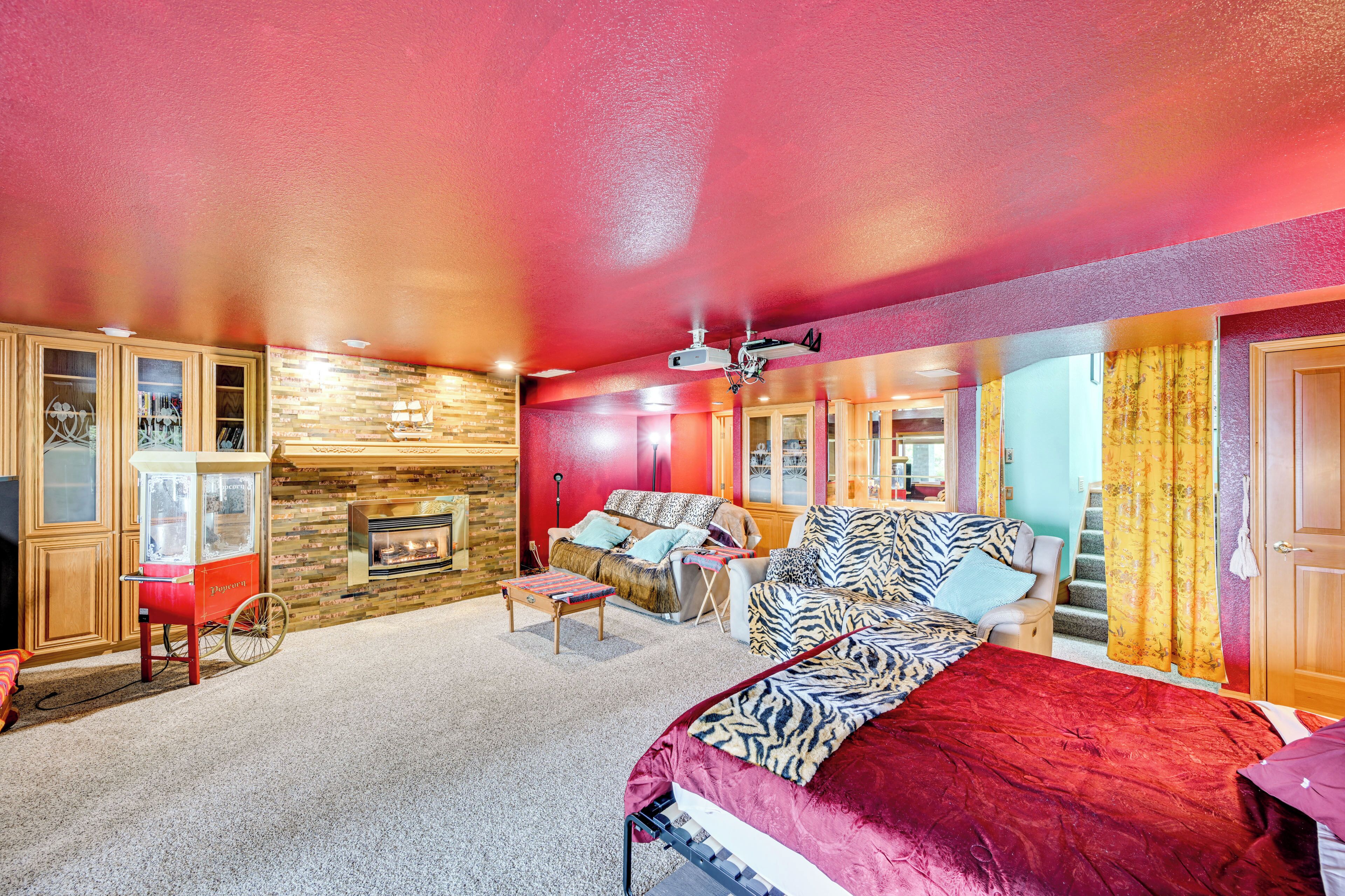 Steps To Shore: Seaside Olympia Retreat W/ Hot Tub - Anderson Island, WA