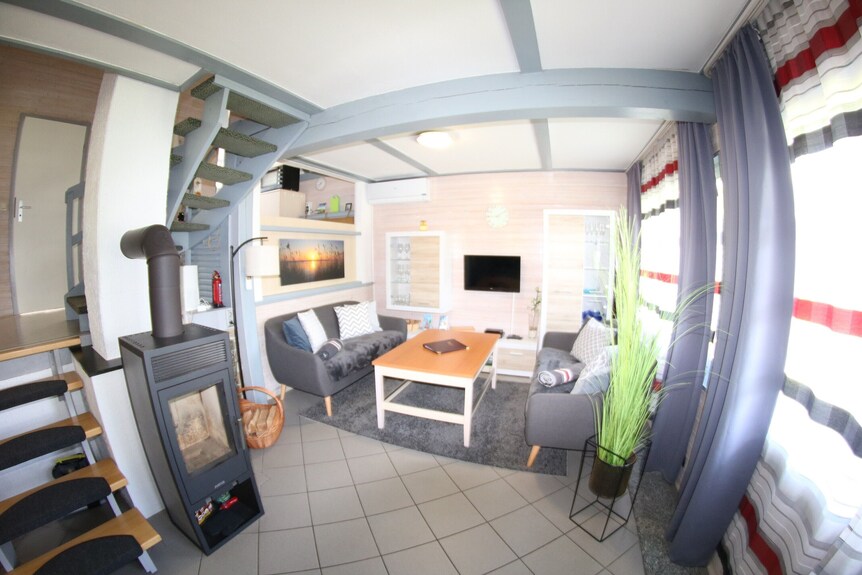 Vakantiehuis 'Ferienhaus 109 - Seepark Kirchheim' Met Privéterras, Wi-fi En Airco - Hessen