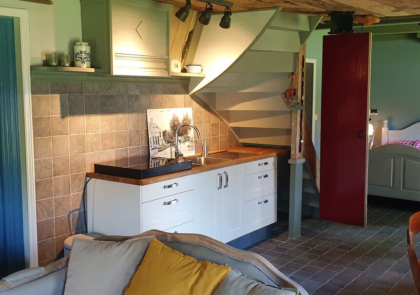 Charming Holiday Cottage With A Private Garden. - Friesland