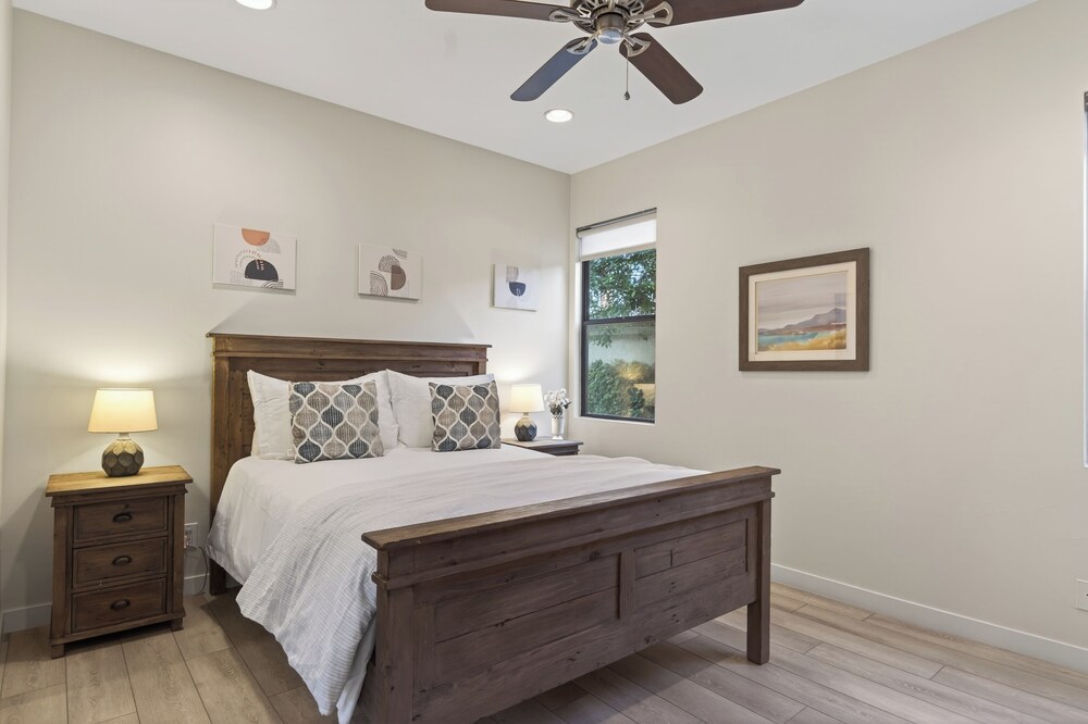 Golf Course Condo with Mountain Views & Private Patio | Fairway Vista ...