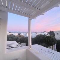 Apartamento Familiar, piscina privativa, vista para a praia | Terrenos do alojamento