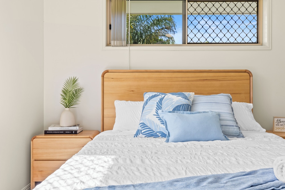 Family-Friendly 3BR Home in Hervey Bay | Parkside, Pet Friendly & Fast ...