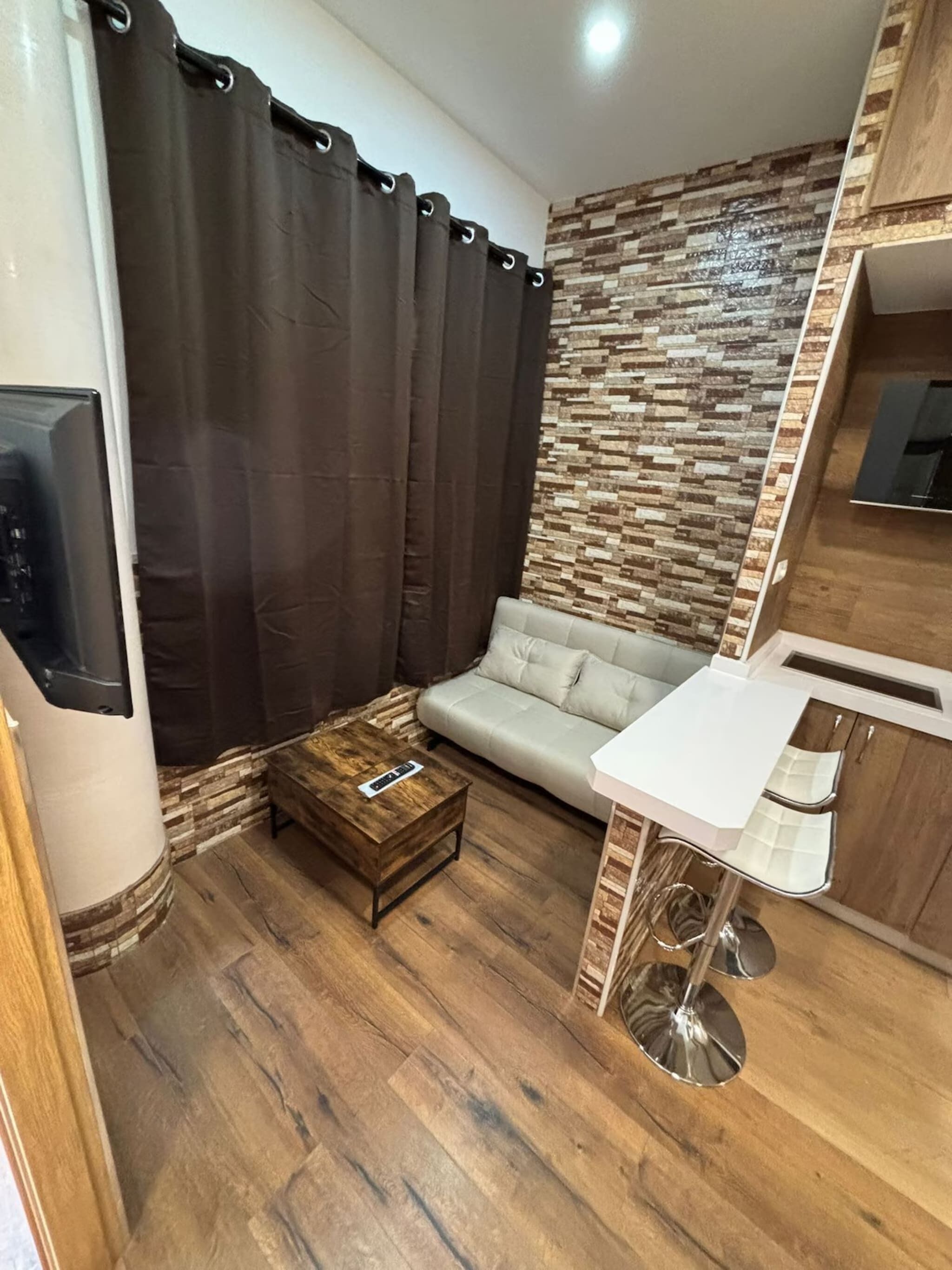 1 Room Love Adaptado - Alcobendas