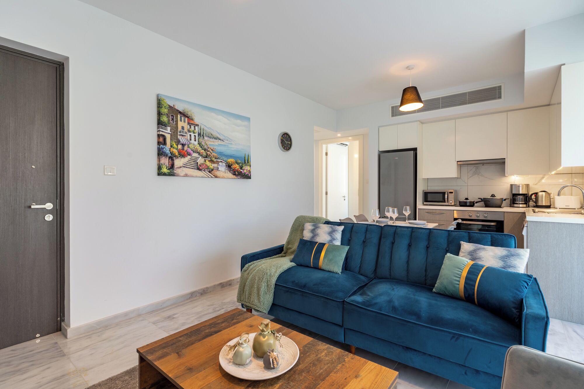 Apartamento, 1 cama de casal e sofá-cama, cozinha, vista para a cidade | Área de estar | Smart TV, Netflix, serviços de streaming