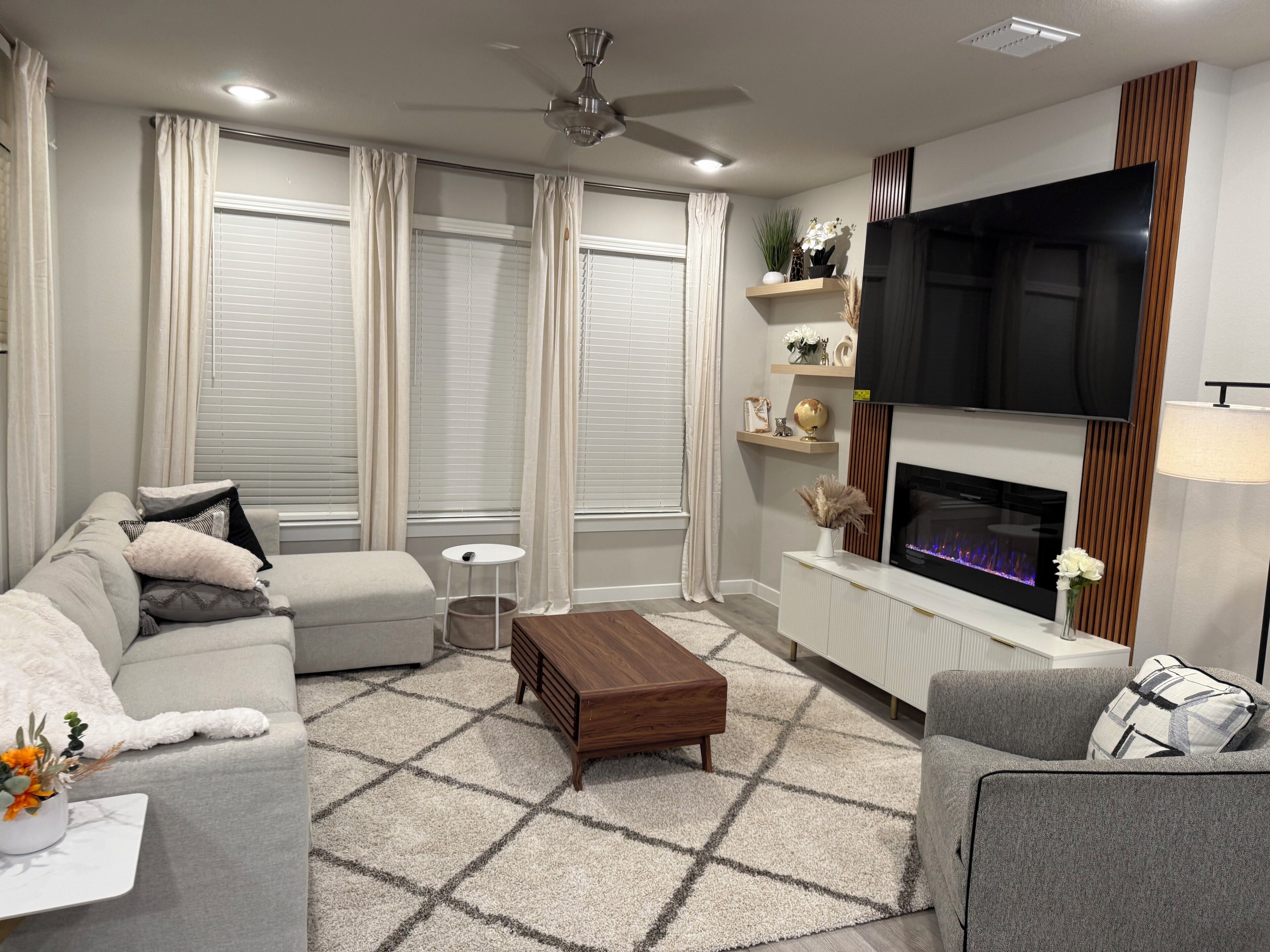Quiet Red Oak Getaway, Pet Friendly And Gameroom - Lancaster, TX