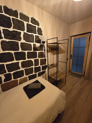 Quarto duplo standard, vista para o pátio | Cortinas blackout, quartos à prova de som, Wi-Fi de cortesia