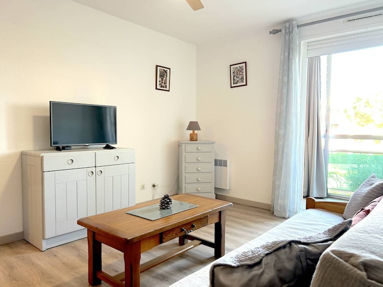 2-room Apartment With Garage Near The Beach - La Favière