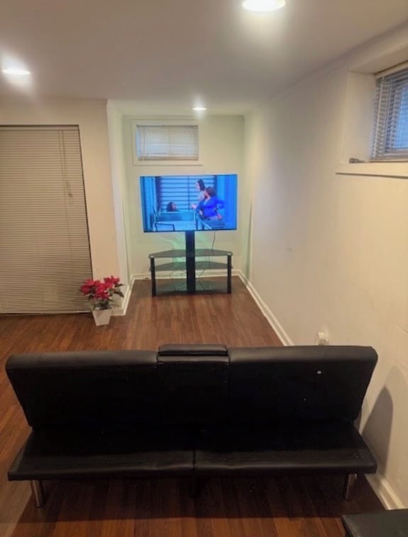 Tranquil 1- Spacious Studio With 1 Queen Size Bed & Queen Airbed In Quiet Elmont - New York John F. Kennedy Airport (JFK)