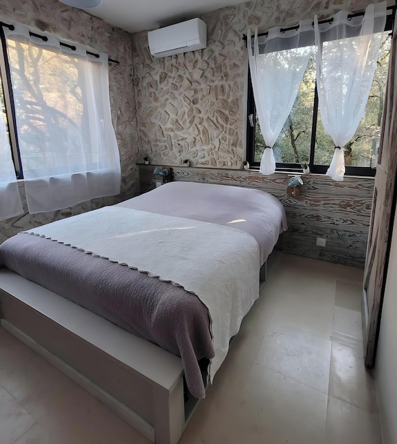 Chambre Dhôtes « La Tourterelle » : Vue Montagne, Terrasse Privée Et Wi-fi - Mont Ventoux