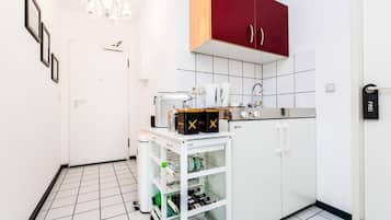 Apartamento luxo, sacada, vista para a cidade | Minirrefrigerador