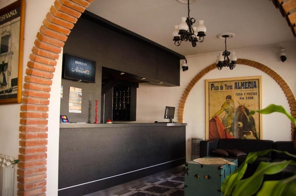 Almeria Hotel - San Rafael, Argentina