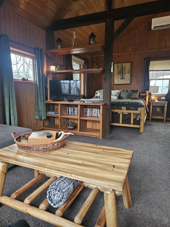 River Rail Retreats Deluxe Cabin With Whirlpool Jacuzzi At Palisades - Illinois