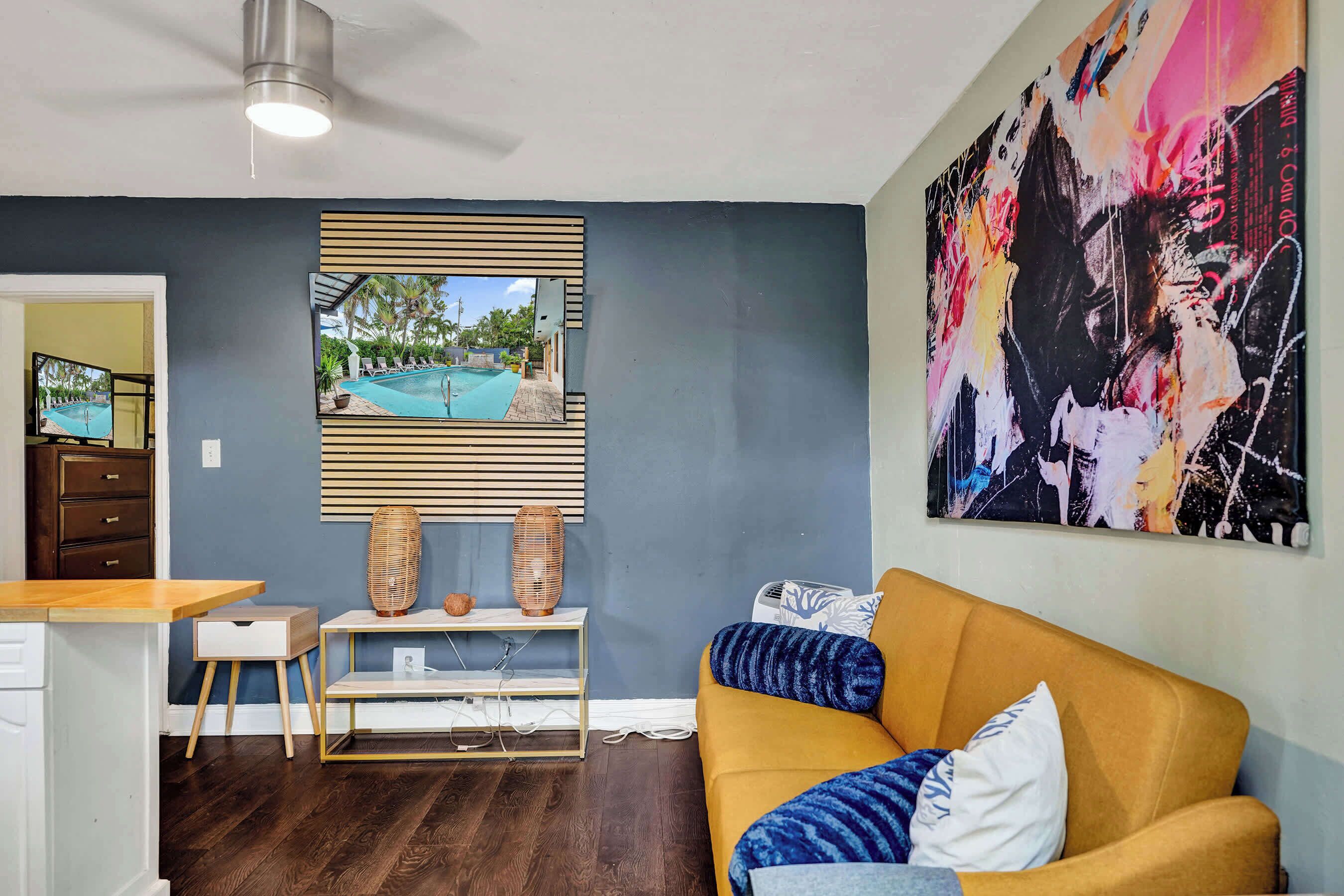 Rainbow Falls 4 Stay For 2 - Lauderdale-by-the-Sea, FL