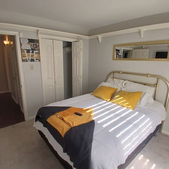 3-bedroom House, Private, Off-street, Covered Parking, Near Food, Shopping, Fun - 배턴루지