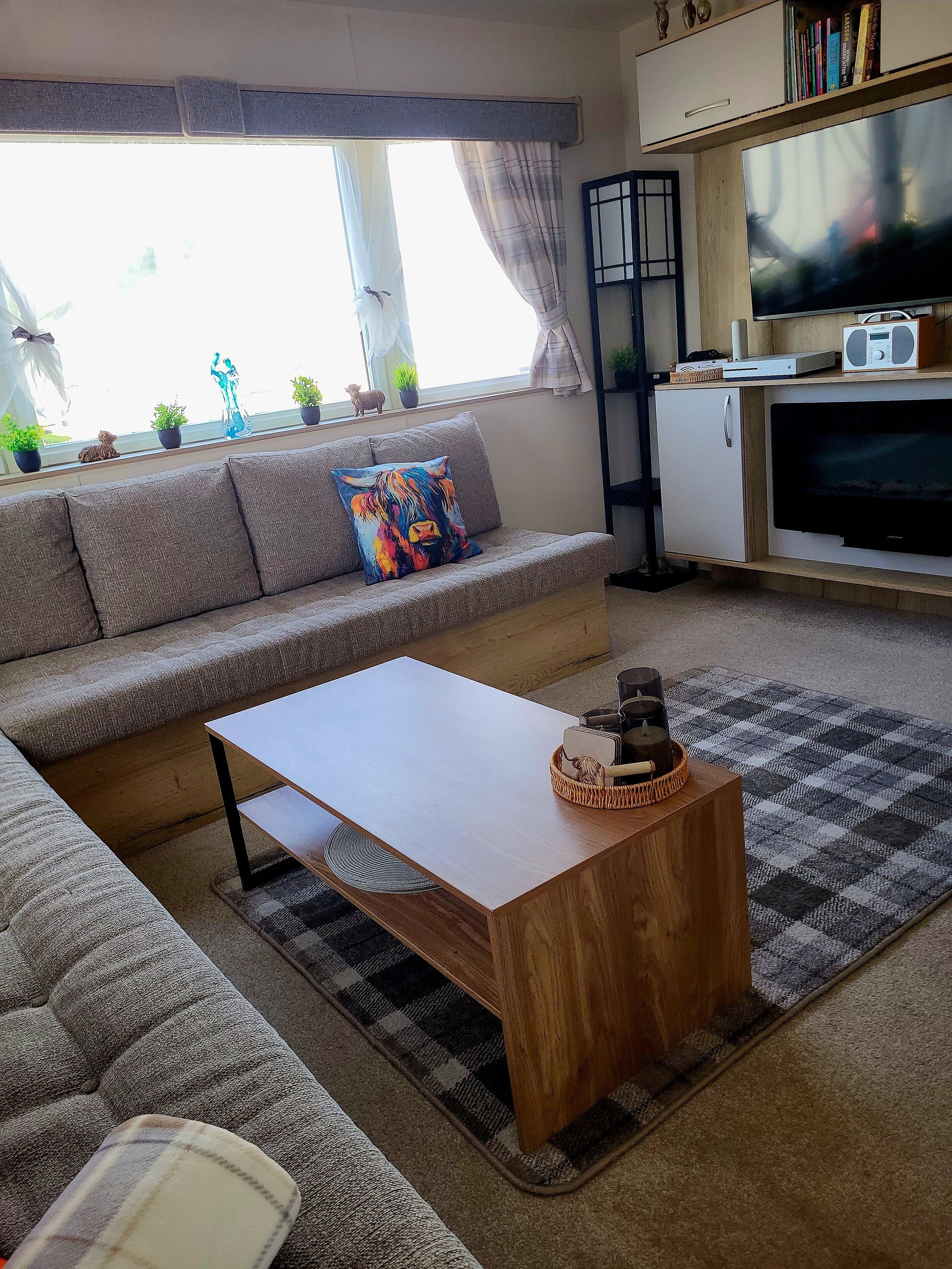 Cosy 3 Bedroom Caravan Near Edinburgh  Seton Sands Holiday Village - Fife