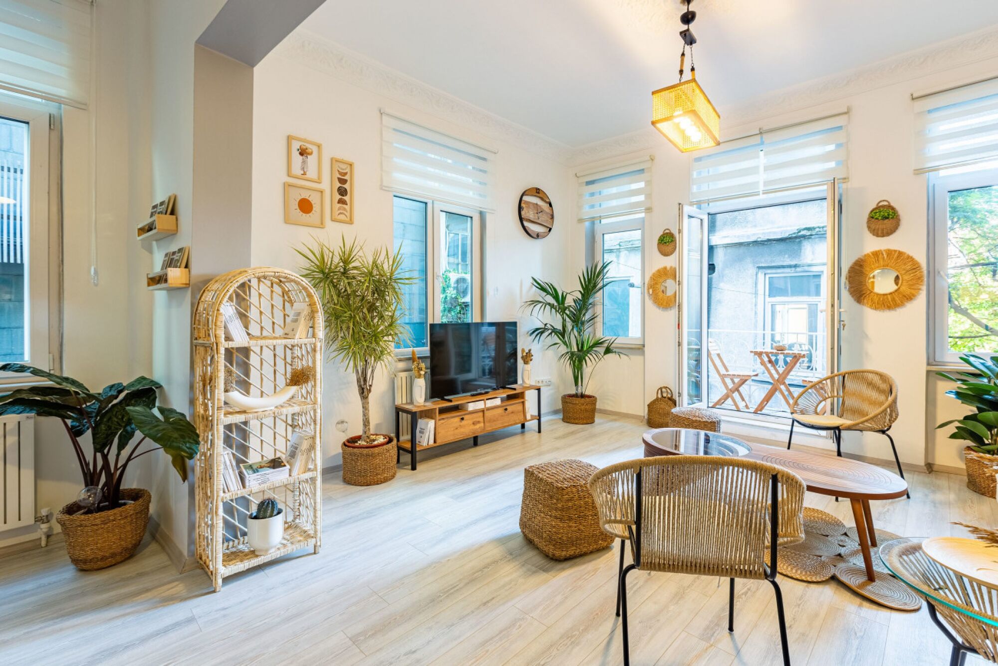 Urban Balcony Retreat- Near Galata & Metro - Maltepe