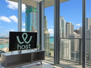 Apartamento urbano, 2 quartos, vista para a cidade | Área de estar