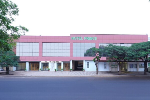Hotel Prince - Bhuj