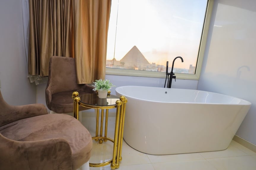 First Site Of Pyramids View Hotel - Egito