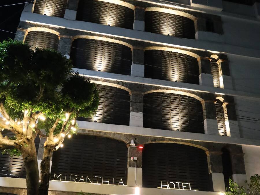 Fachada da propriedade