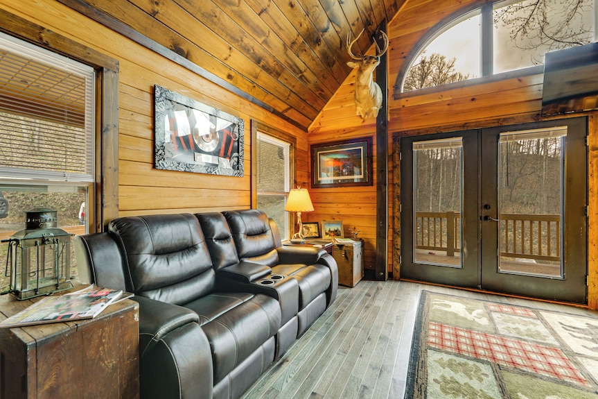 11 Mi To Great Smoky Mountains Np: Modern Cabin - Cherokee, NC