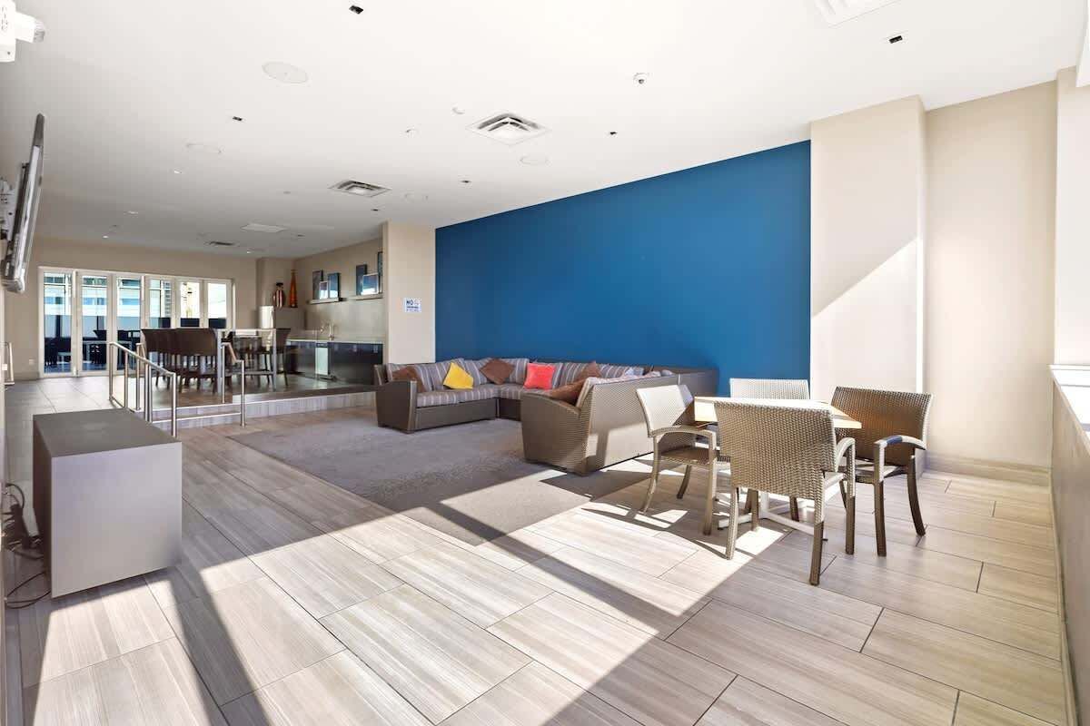 Monarch 1br | Pool + Gym + Dt | Free Parking - Greenway Parks - Dallas