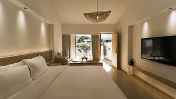 Quarto Clássico com Cama de Casal, vista para o pátio | Com decoração personalizada, com mobília individualizada