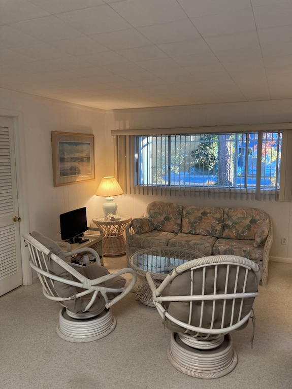 Exceptional Dewey Beach Stay Central Location Near Ocean & Bay - Dewey Beach, DE