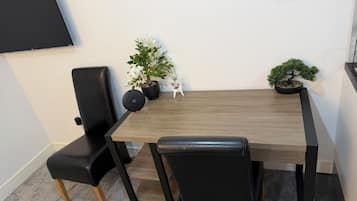 Apartamento, 2 quartos, fumadores, varanda | Interior