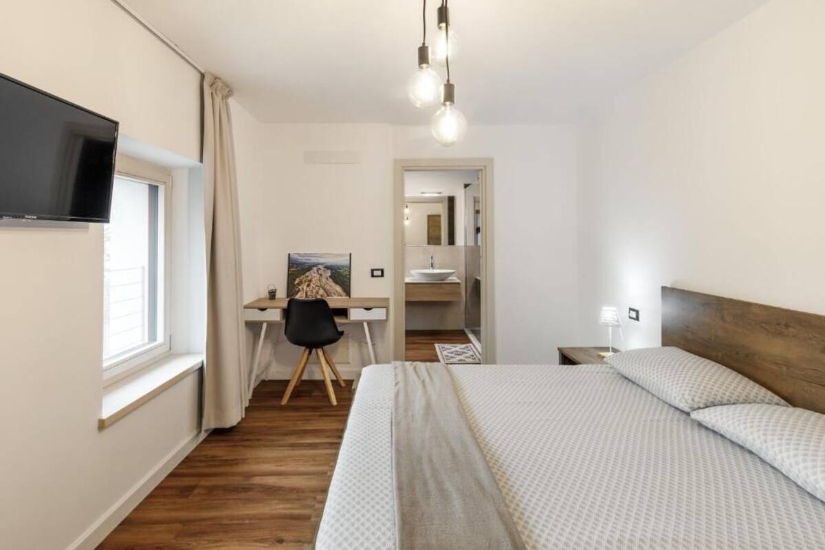 Quarto Duplo Comfort, varanda, vista para o pátio | Cortinas/cortinados opacos, quartos insonorizados 