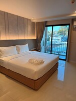Quarto casal exclusivo | Roupas de cama premium, escrivaninha, Wi-Fi de cortesia, roupa de cama