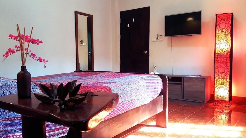 Quarto casal luxo, varanda | Cofres nos quartos, Wi-Fi de cortesia