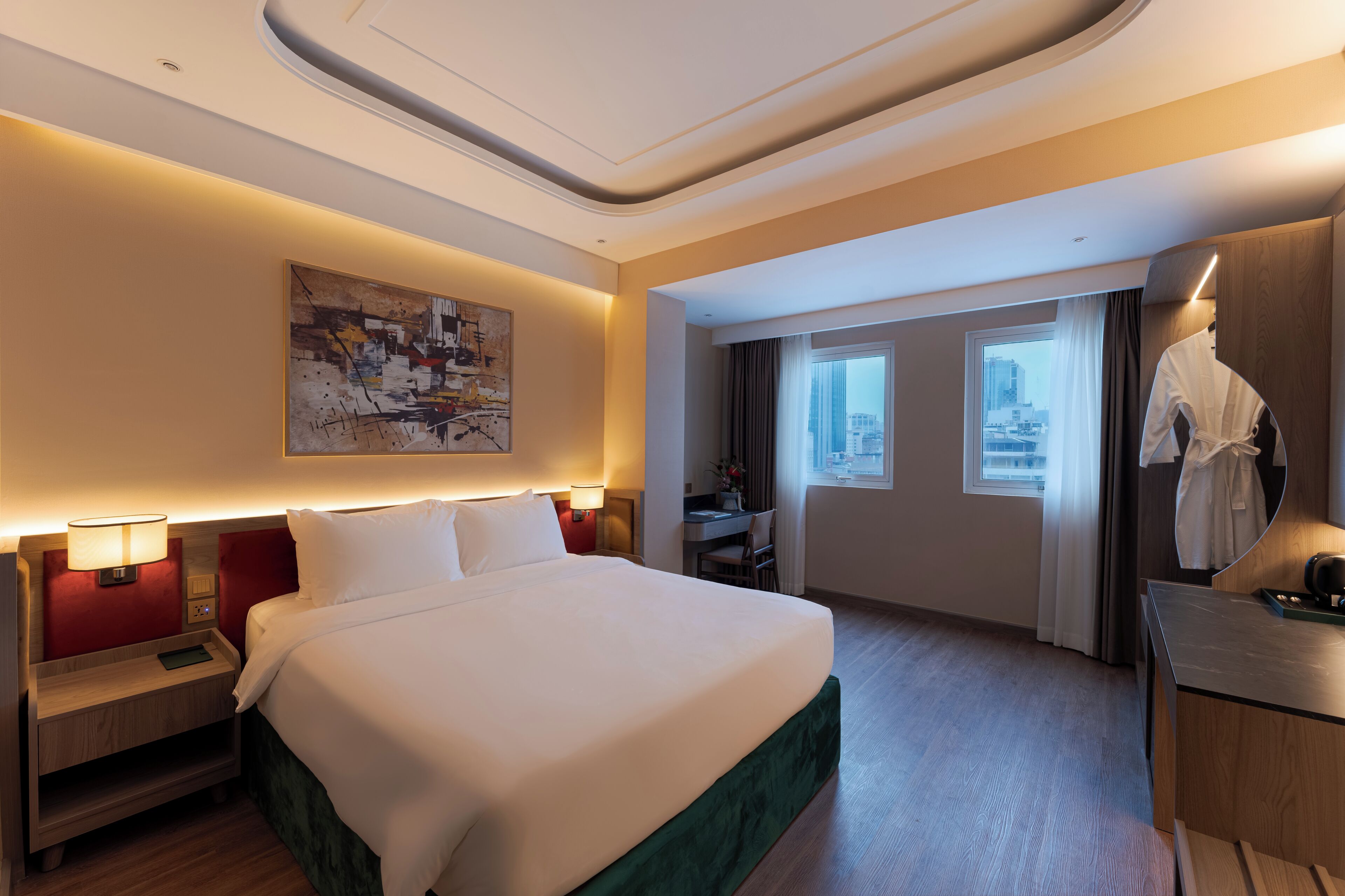 Quarto casal luxo | Escrivaninha, Wi-Fi de cortesia