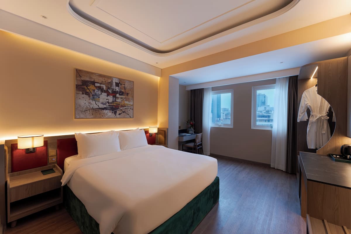 Quarto casal luxo | Escrivaninha, Wi-Fi de cortesia