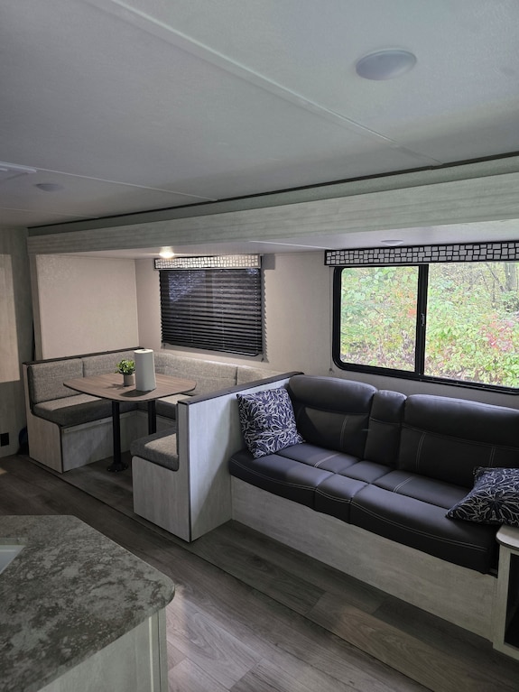 Givis Cozy Camper - Ontario